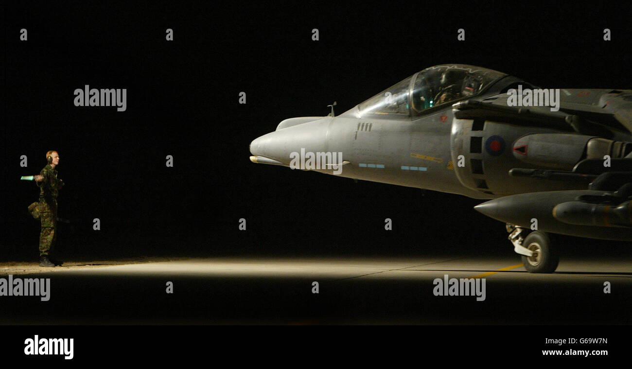 Raf ground crew harrier Banque de photographies et d’images à haute ...