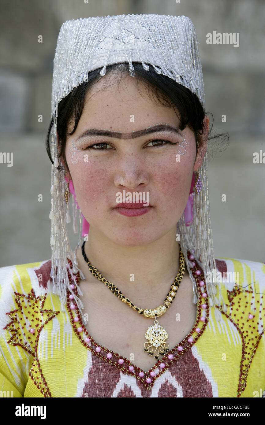Woman uzbek Banque de photographies et d’images à haute résolution - Alamy