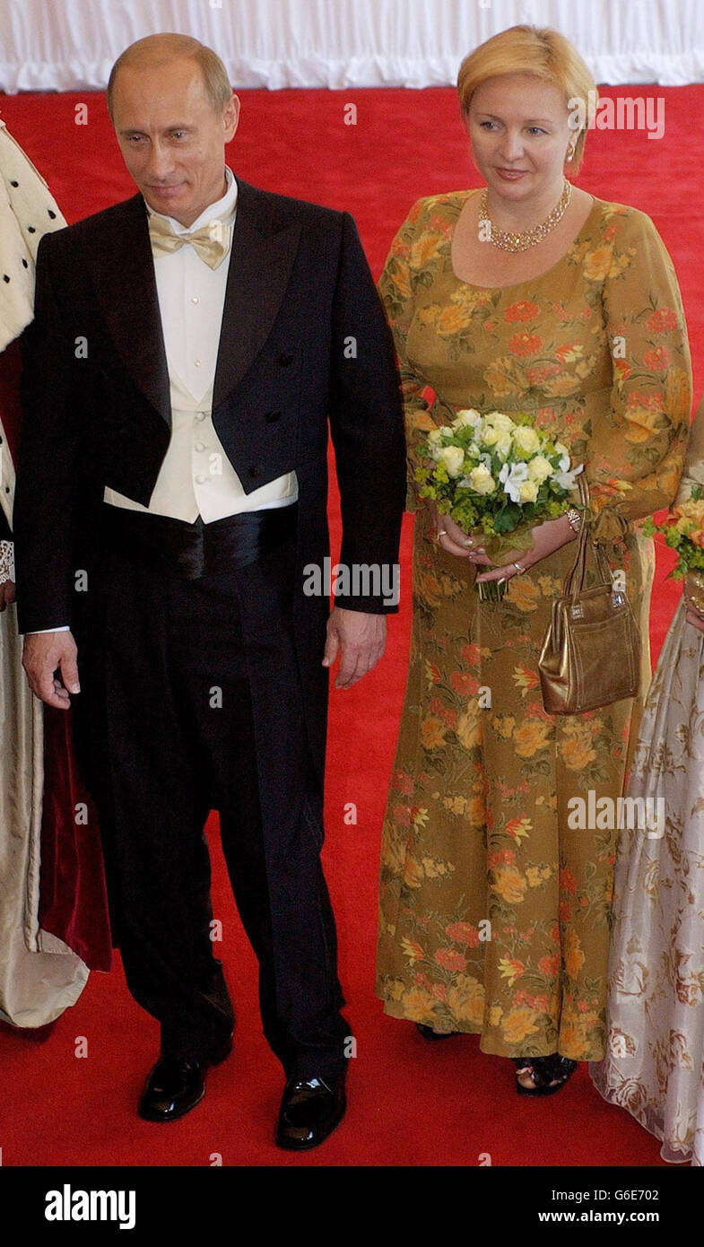 Vladimir poutine et sa femme Banque de photographies et d’images à ...