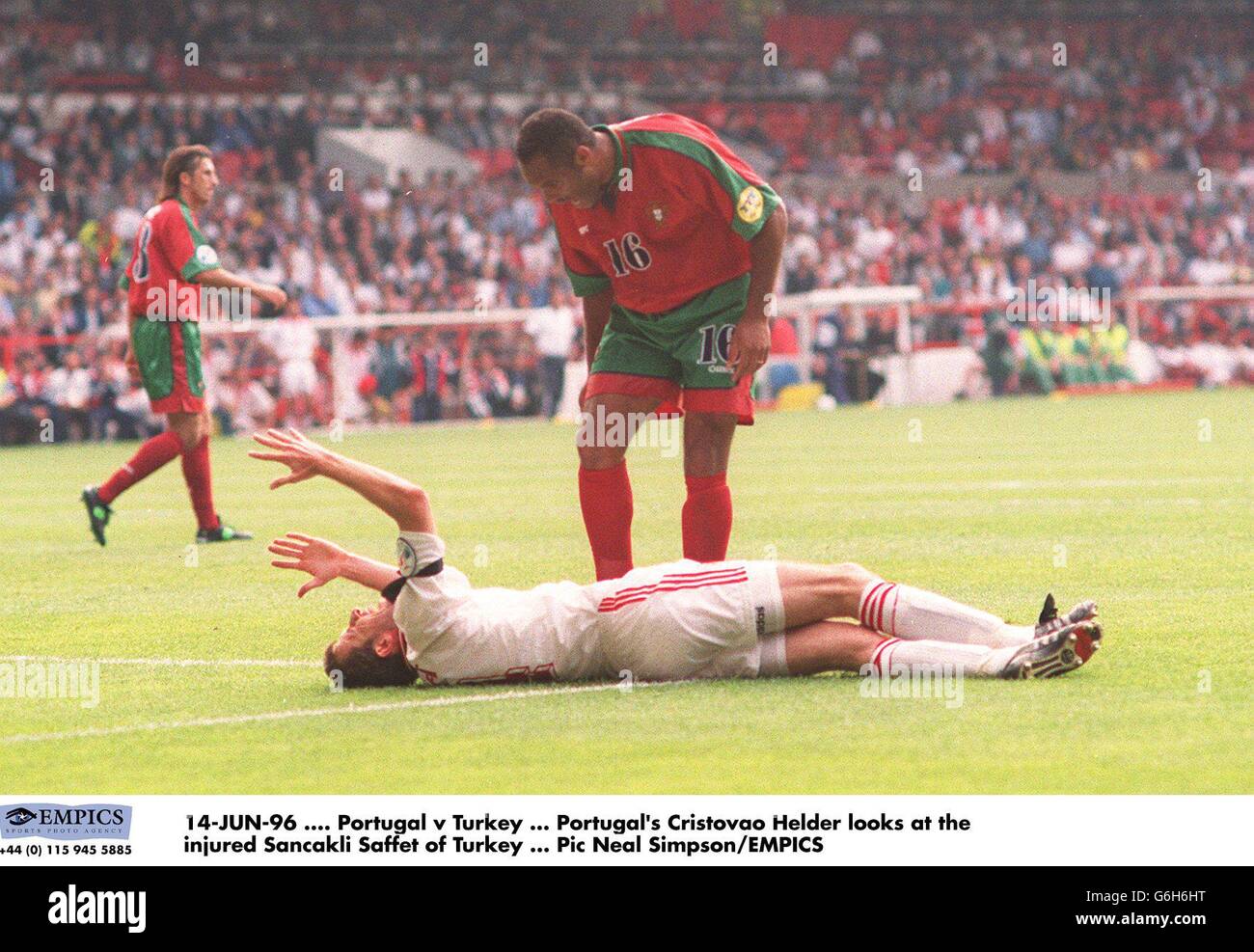 Euro 96 football portugal v turquie Banque de photographies et d’images ...