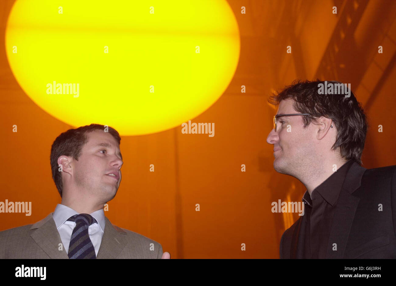 Olafur eliasson tate sun Banque de photographies et d’images à haute ...