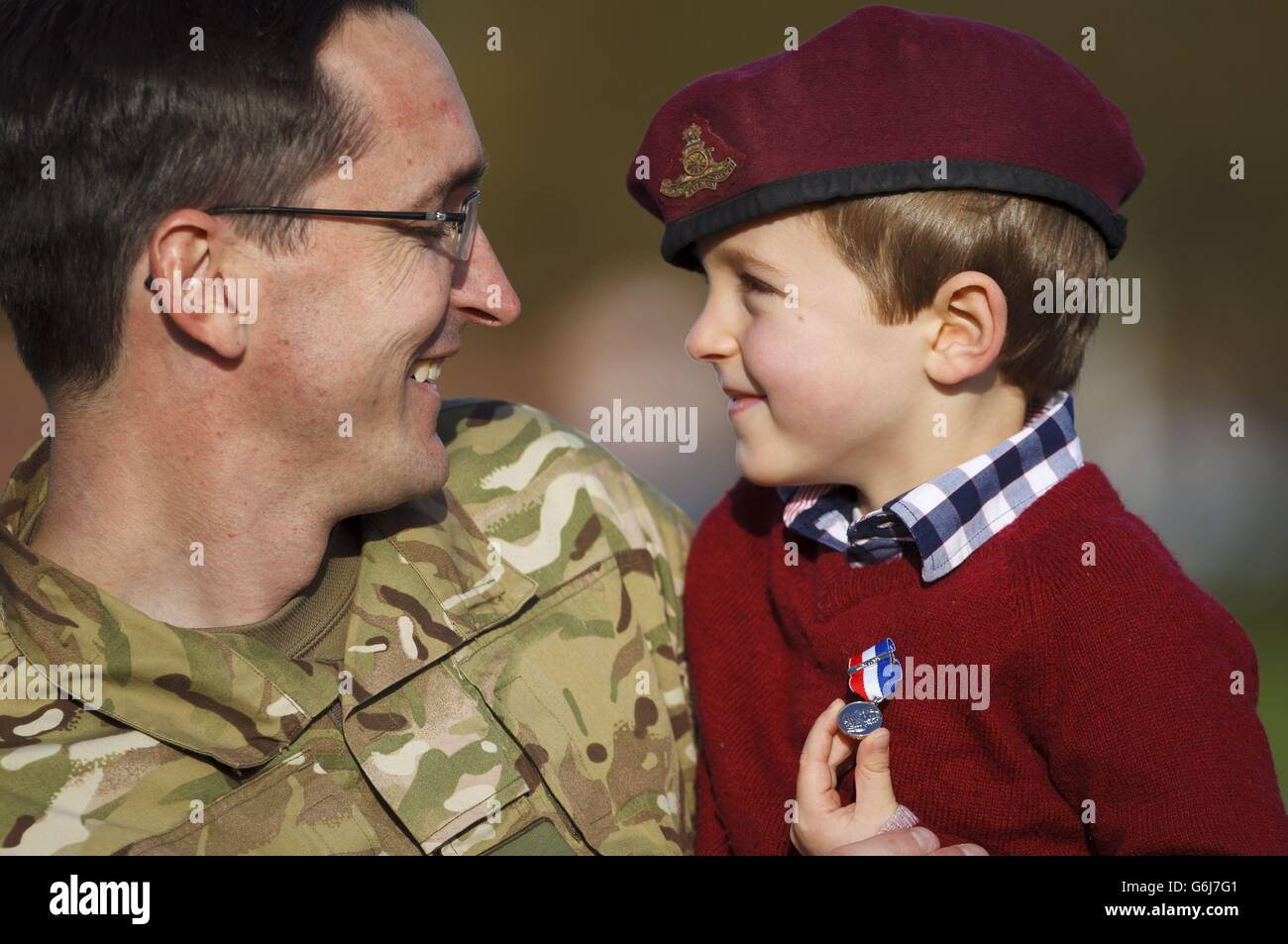 Le major Jonathan Buxton, commandant de batterie du 21 Battery 47 ...