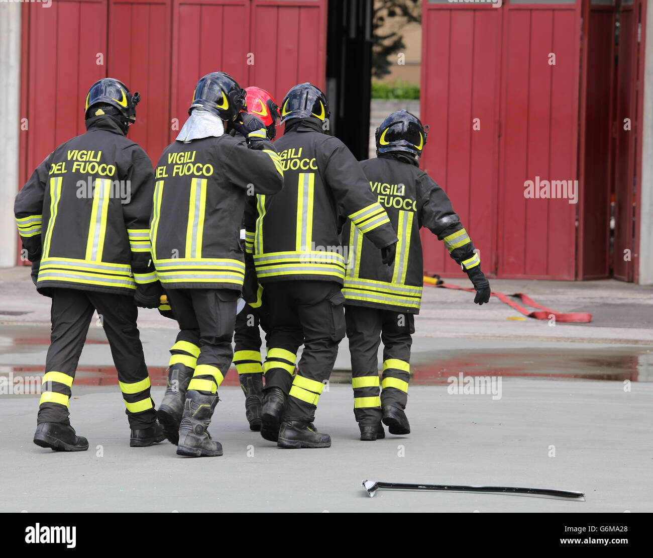 Sapeurs pompiers medecin Banque de photographies et d’images à haute ...