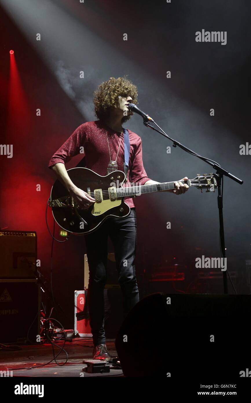 James bagshaw Banque de photographies et d’images à haute résolution ...