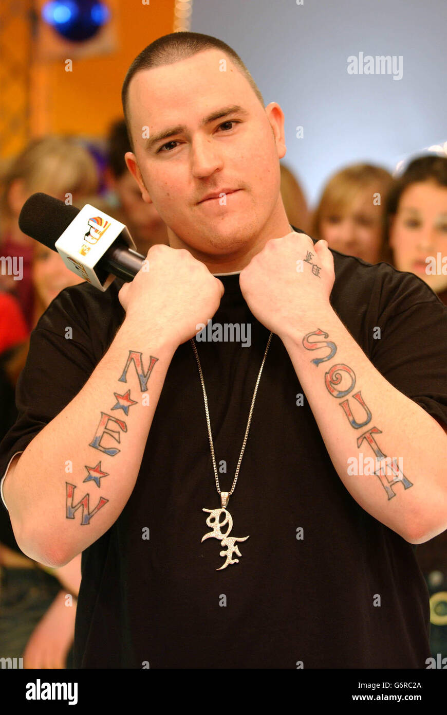 Chanteur bubba lors de son apparition sur mtvs trl uk Banque de ...