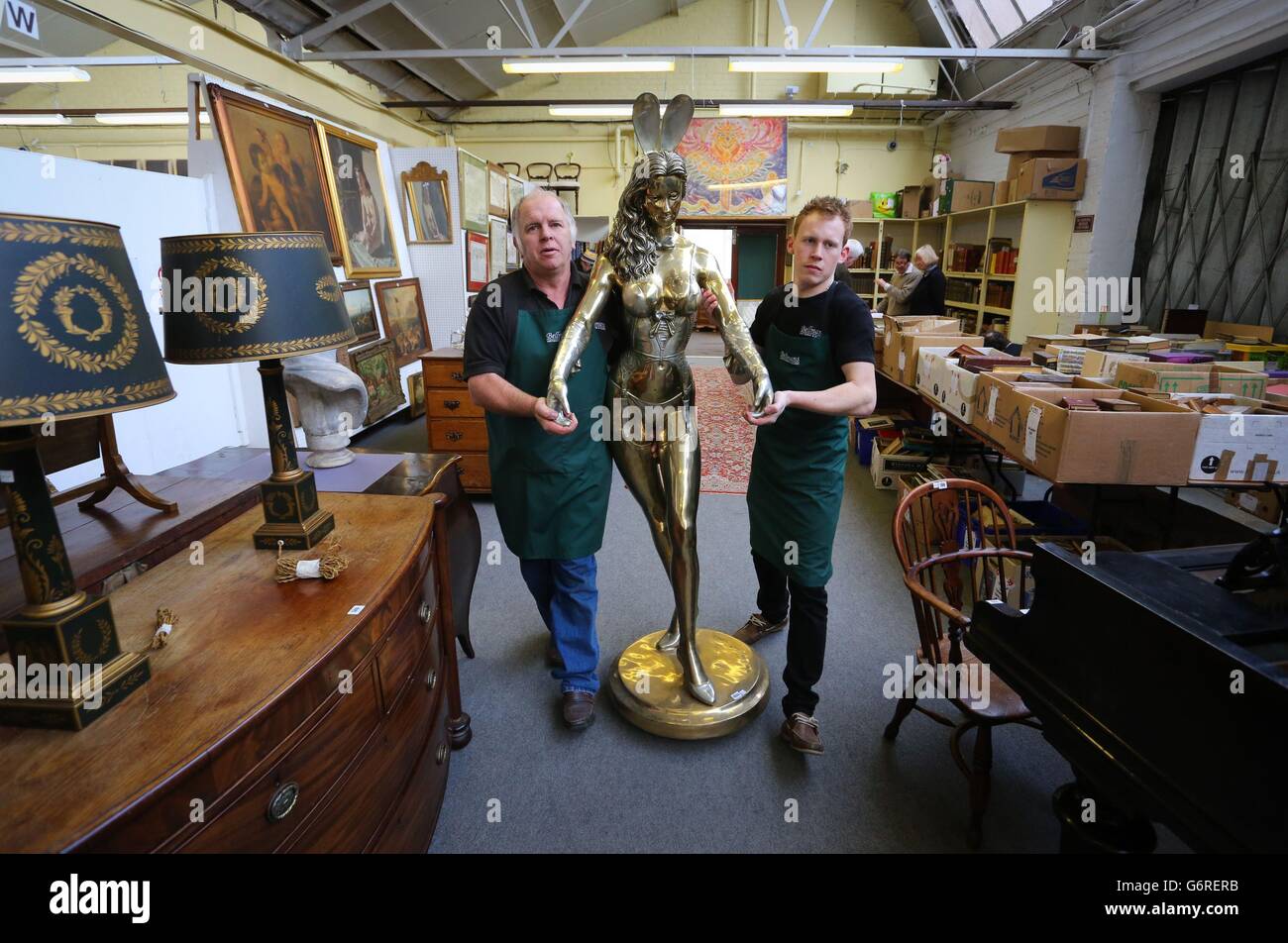 Rudolfo bucacio sculpture sale Banque de photographies et d’images à ...