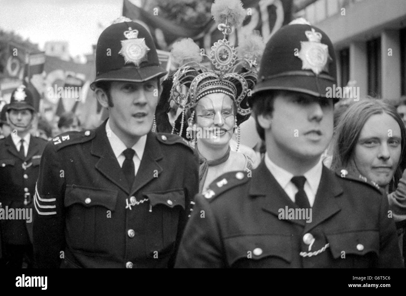 Gay Police Banque Dimages Noir Et Blanc Alamy