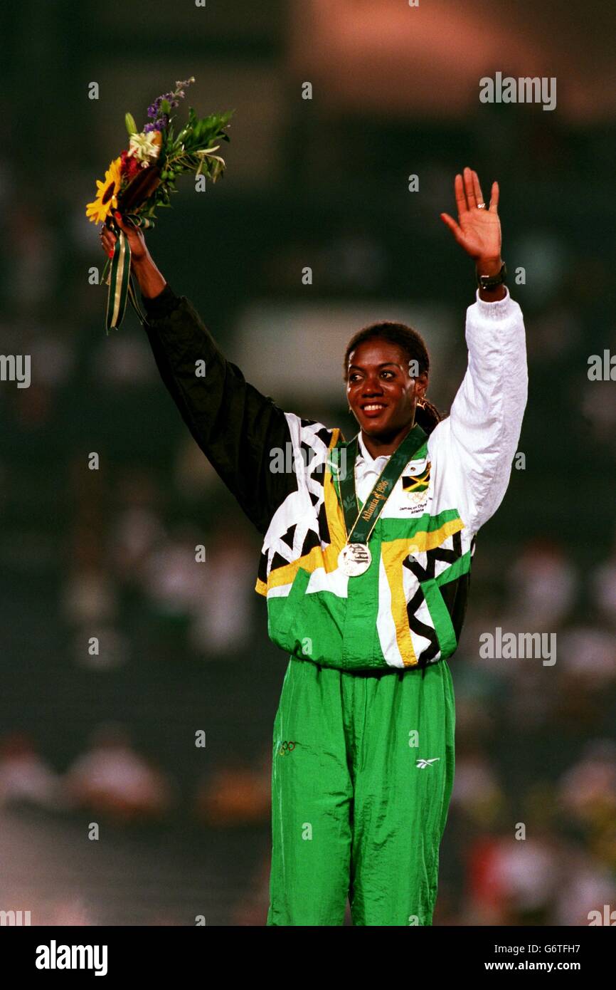 Merlene ottey Banque de photographies et d’images à haute résolution ...