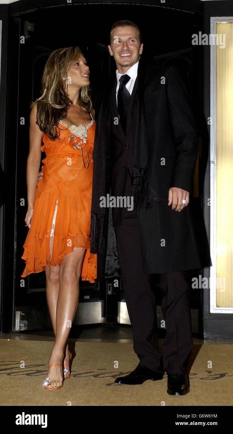 David Beckham et sa femme Victoria quittent Claridge à Mayfair, dans le ...