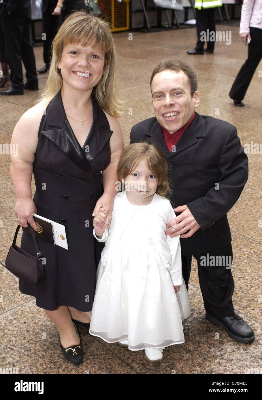 Dwarf actor warwick davis who plays professor flitwick Banque de ...