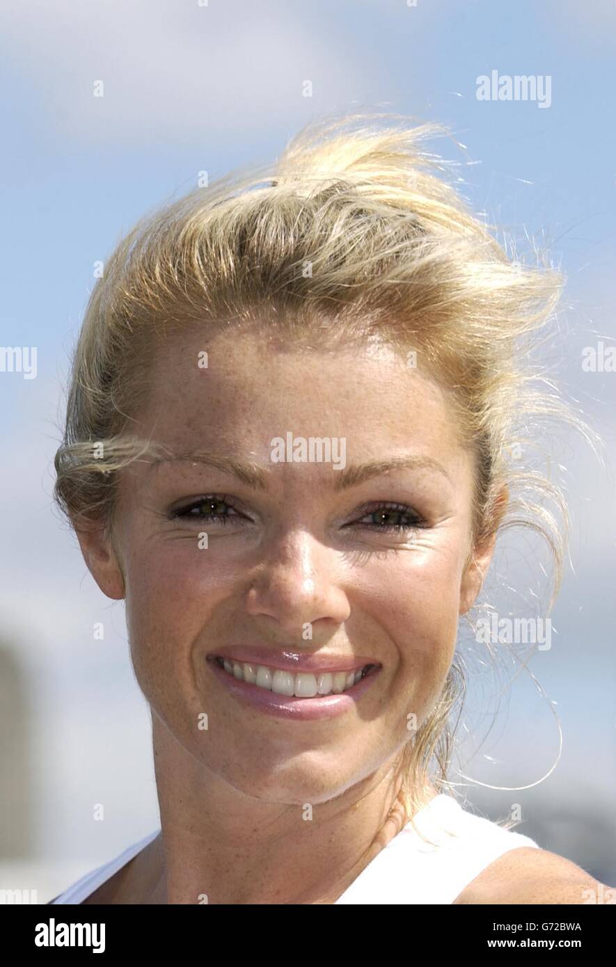 En avance du relais de la flamme Banque de photographies et d’images à haute résolution - Alamy