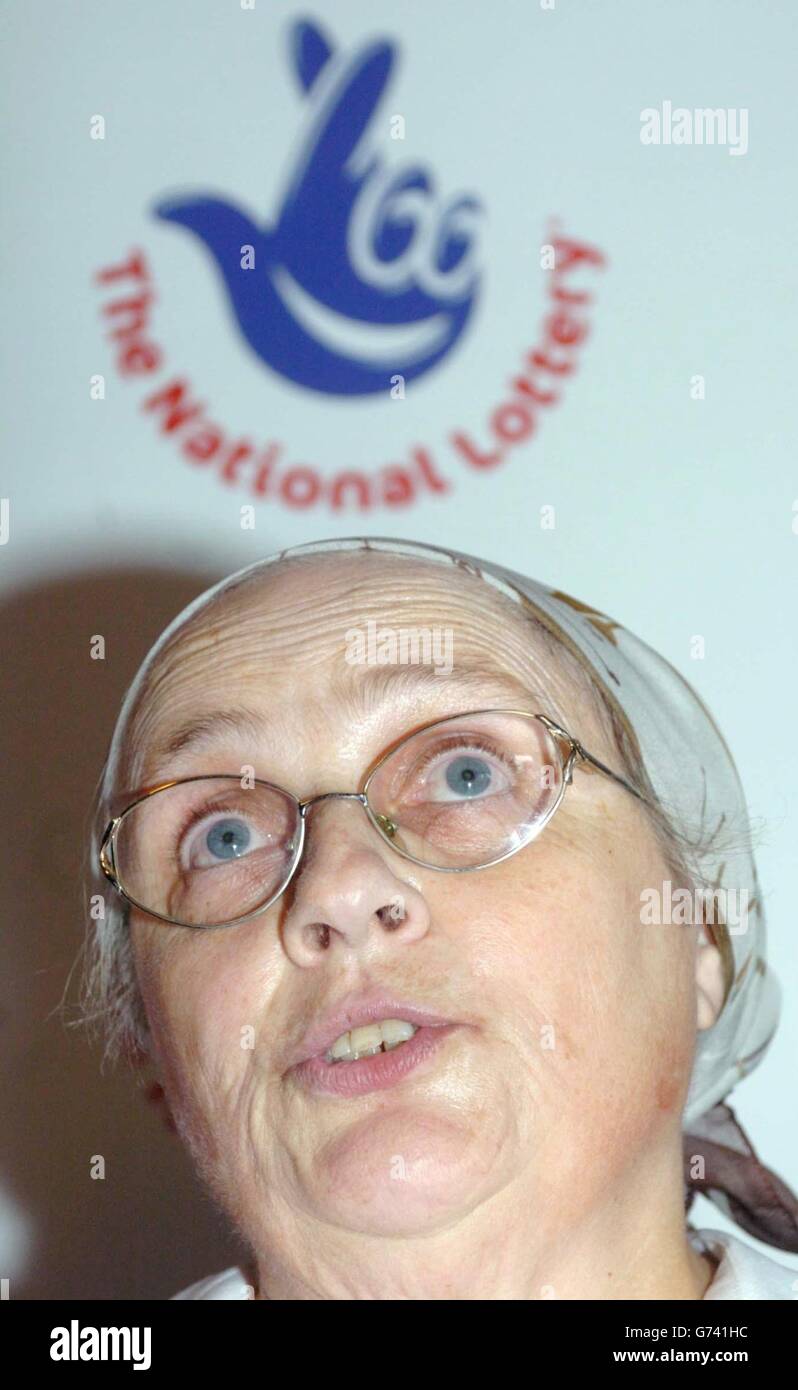 Femme au foyer, Iris Jeffrey (58), qui est devenu le plus grand gagnant ...