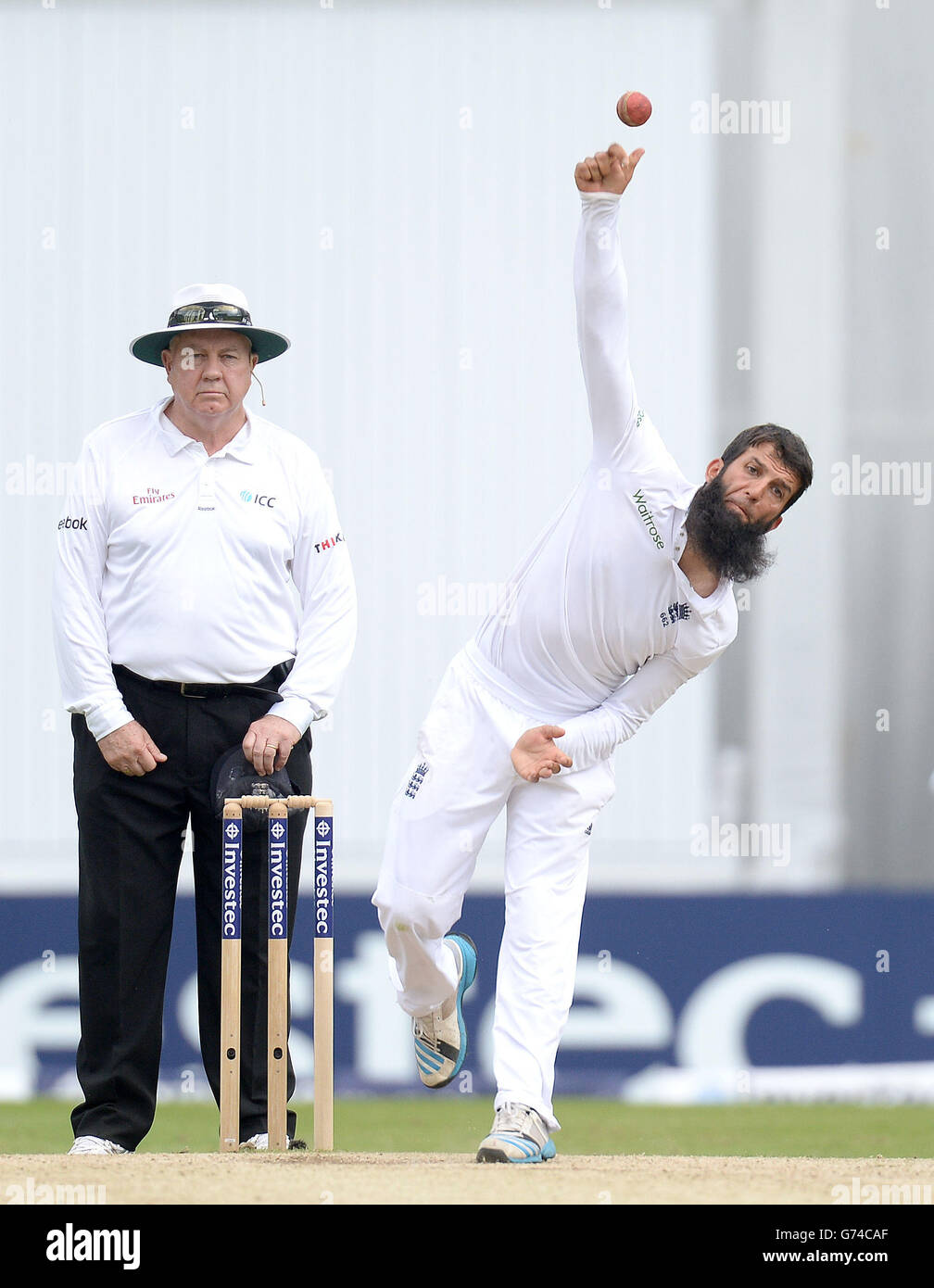Moeen ali bols contre sri lanka Banque de photographies et d’images à ...