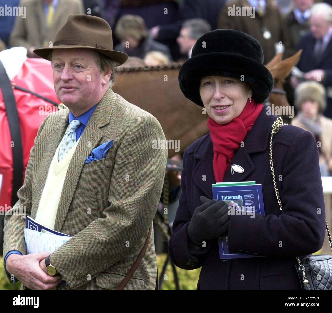La princesse royale avec le brigadier Andrew Parker Bowles dans le ...