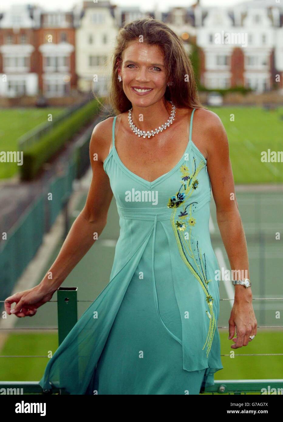 Annabel croft with her children Banque de photographies et d’images à ...