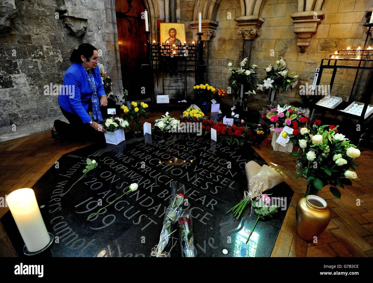 Qui a perdu son fils de 26 ans, shaun lockwood croft Banque de ...