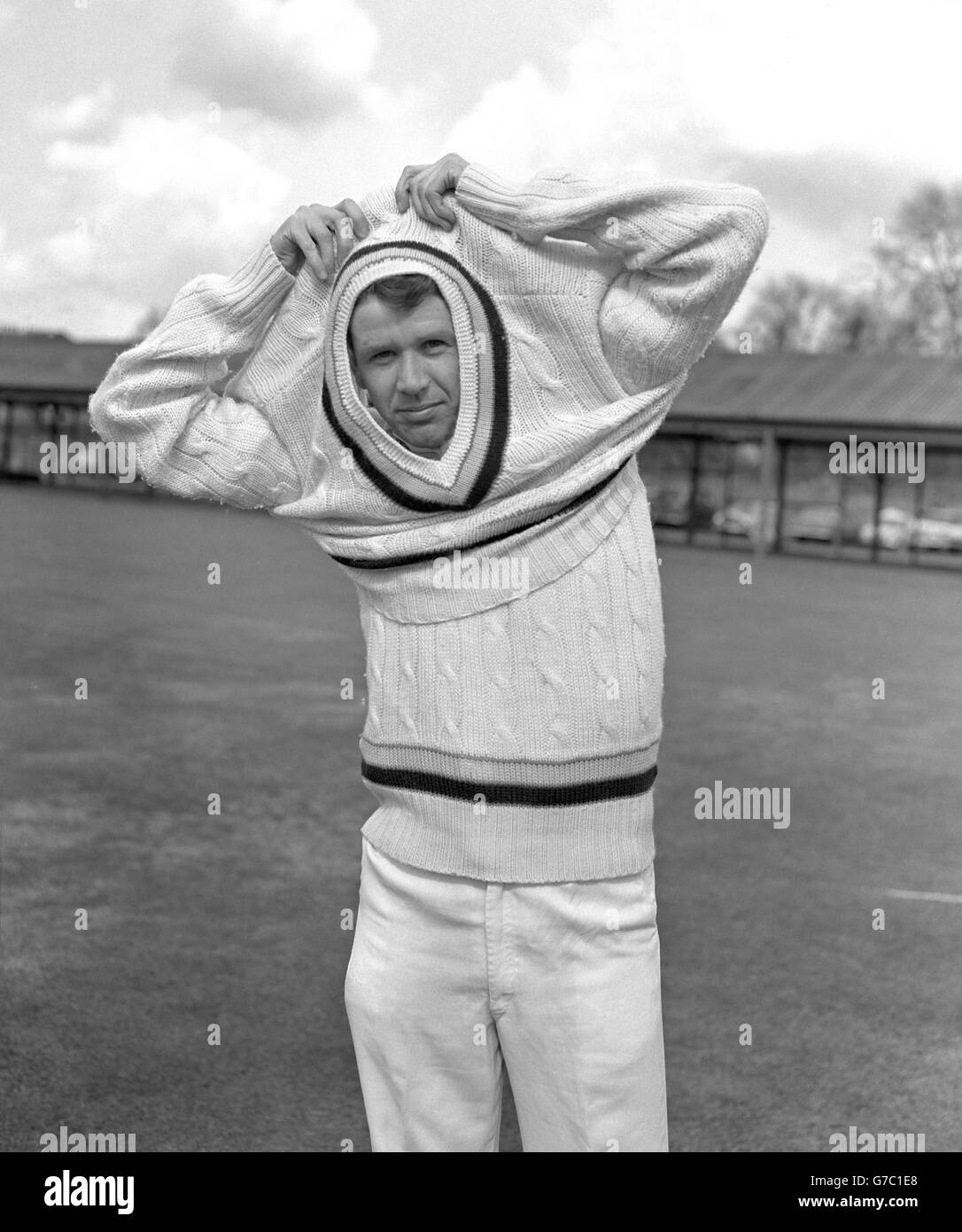 Harold Rhodes, le lanceur rapide du Derbyshire et de l'Angleterre se ...