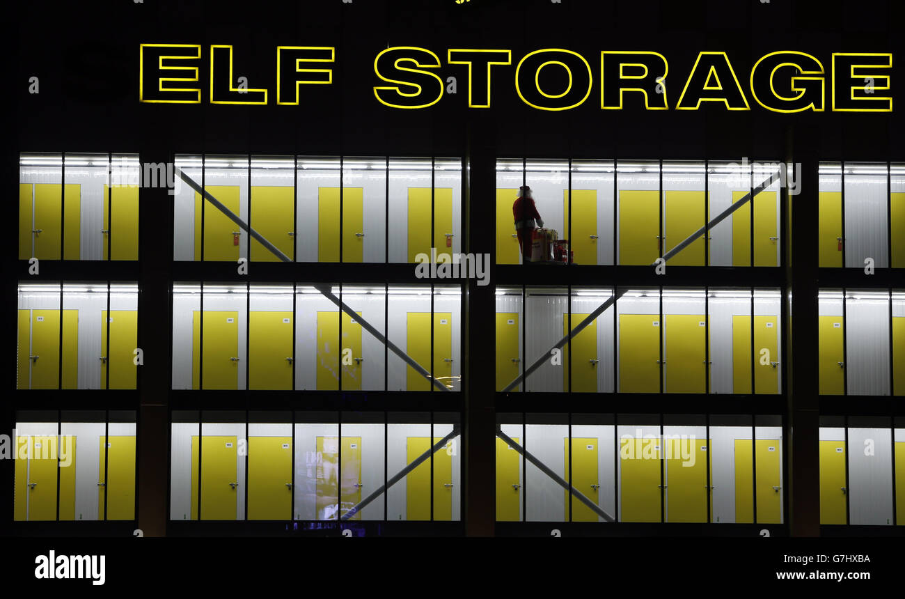 Big yellow self storage Banque de photographies et d’images à haute ...
