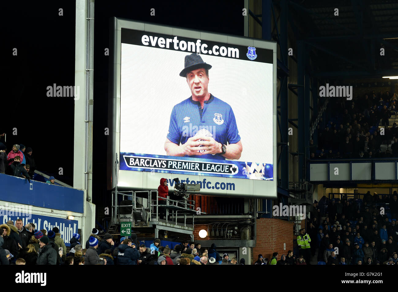 Sylvester Stallone, fan d'Everton, sur l'écran géant de Goodison ...