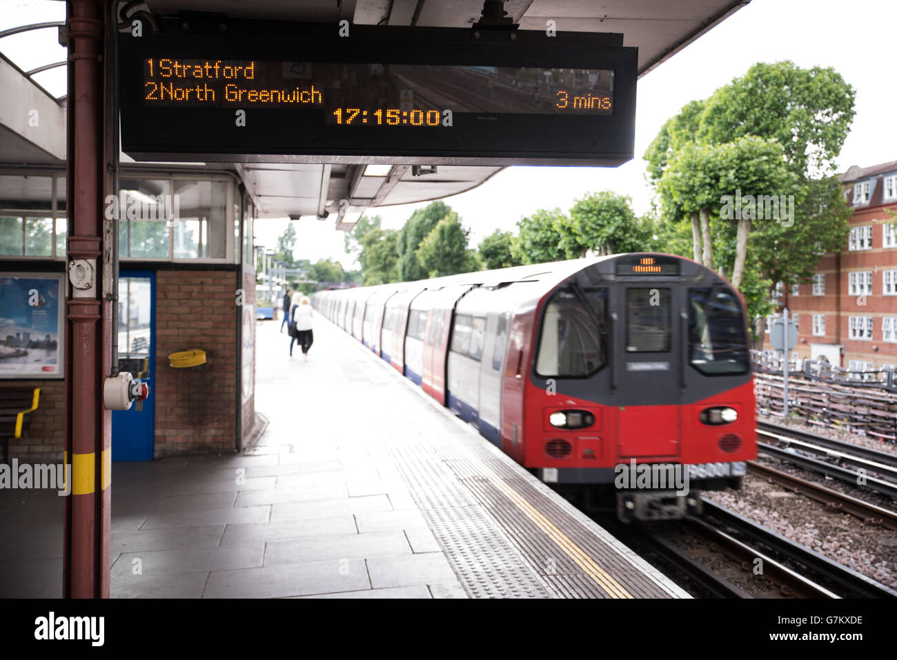Kilburn underground station Banque de photographies et d’images à haute ...