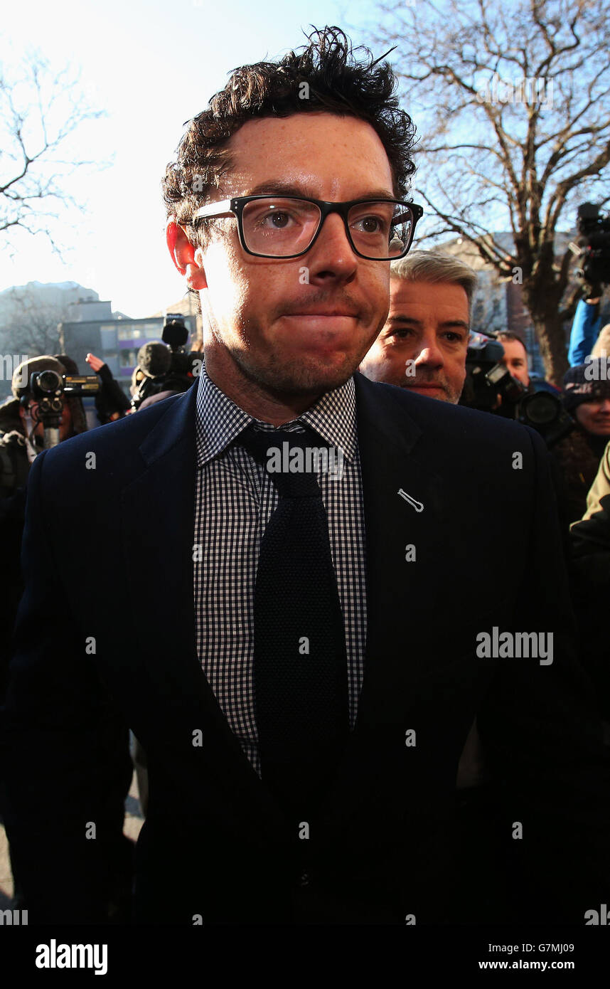 Poursuit en justice Banque de photographies et d’images à haute ...