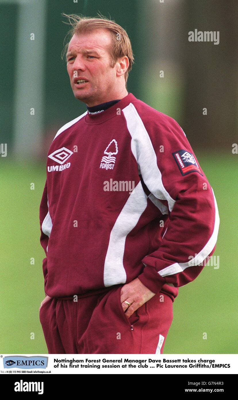 Dave Bassett, directeur général de la forêt de Nottingham, prend en ...