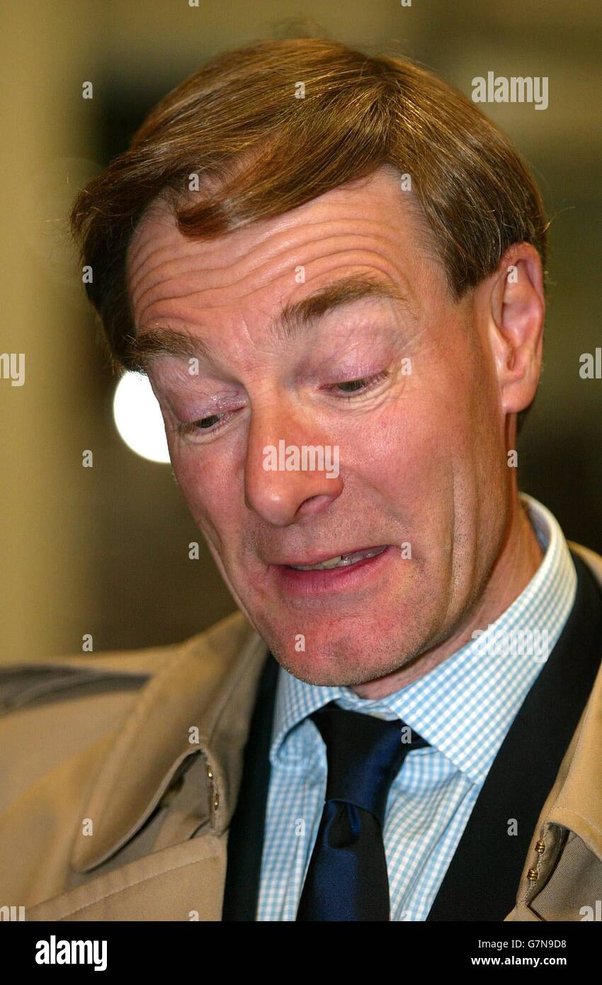 David Dingle, directeur général de P&O, est allé à bord de son paquebot ...