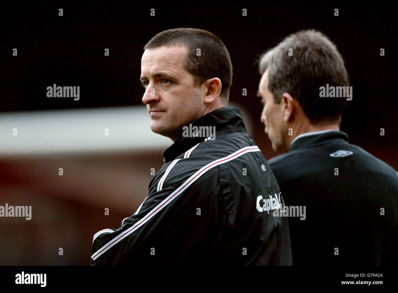 Nottingham forest physio gary fleming Banque de photographies et d ...