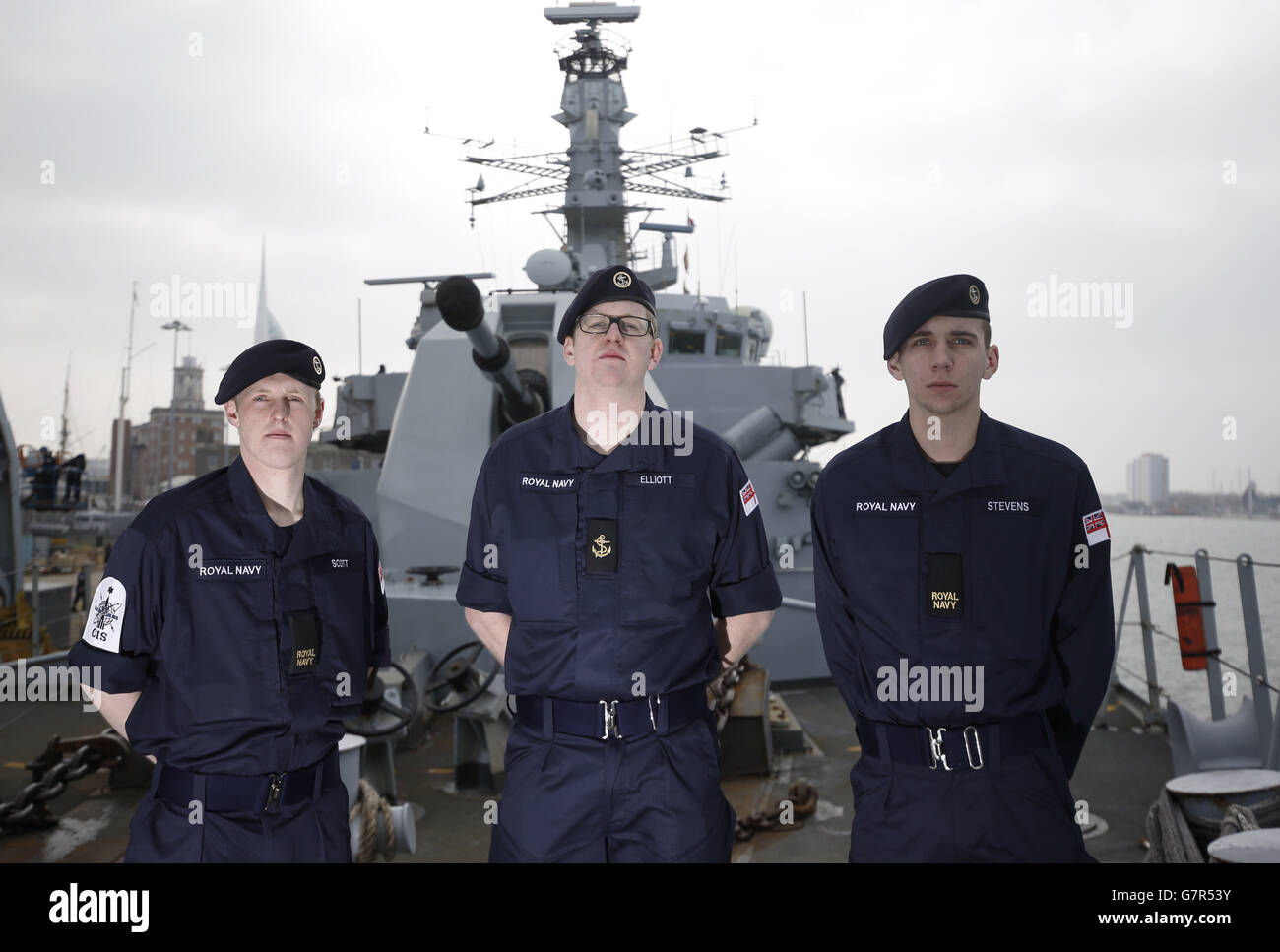 (De gauche à droite) AB Sam Scott, LAISSE Chris Elliott et ETWE Ryan ...