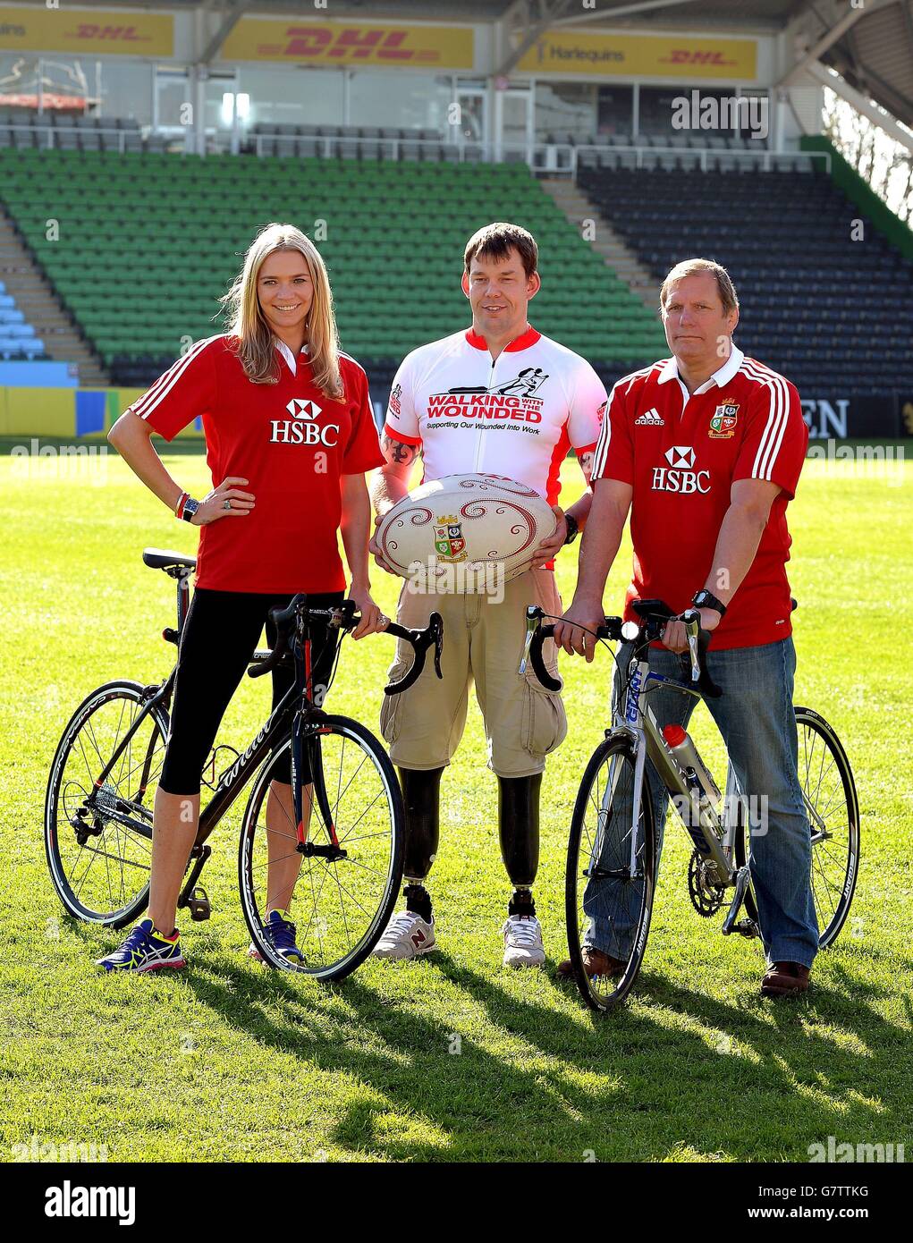 Ancien international de rugby peter winterbottom stoop rugby ground ...