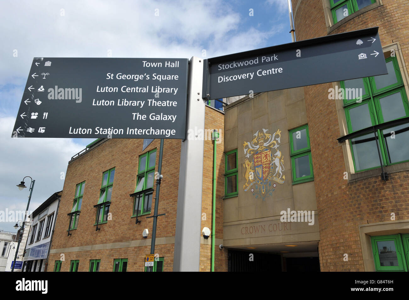 Luton crown court Banque de photographies et d’images à haute ...