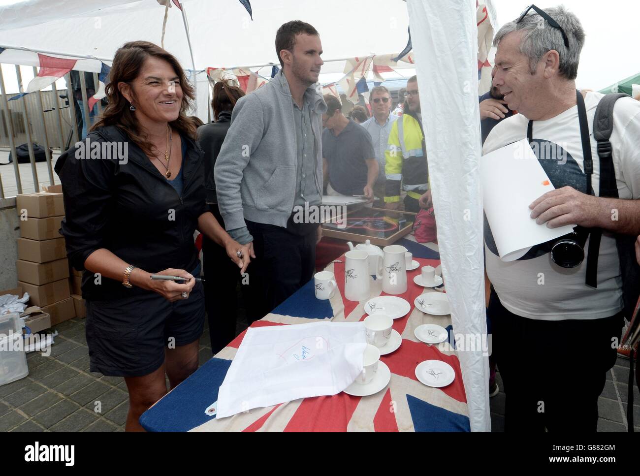 Art carboot Banque de photographies et d’images à haute résolution - Alamy