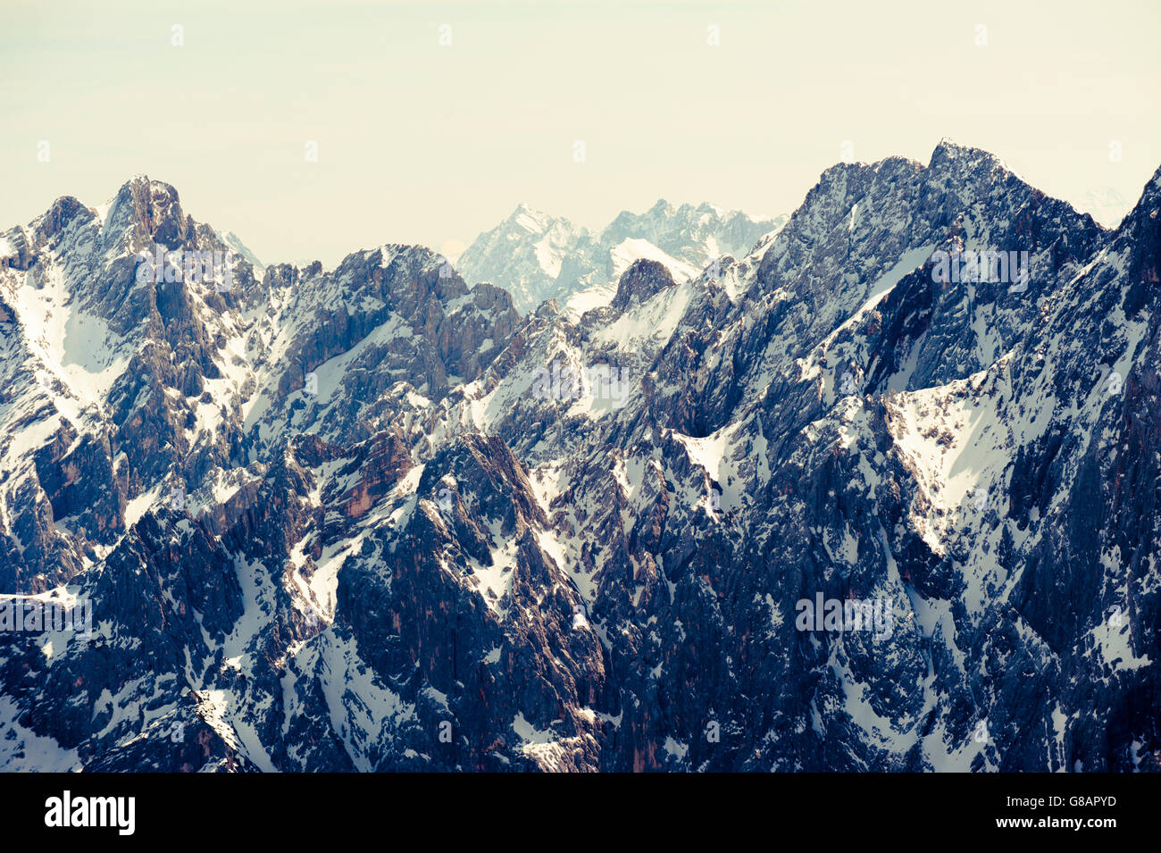 Vues alpines Banque de photographies et d’images à haute résolution - Alamy