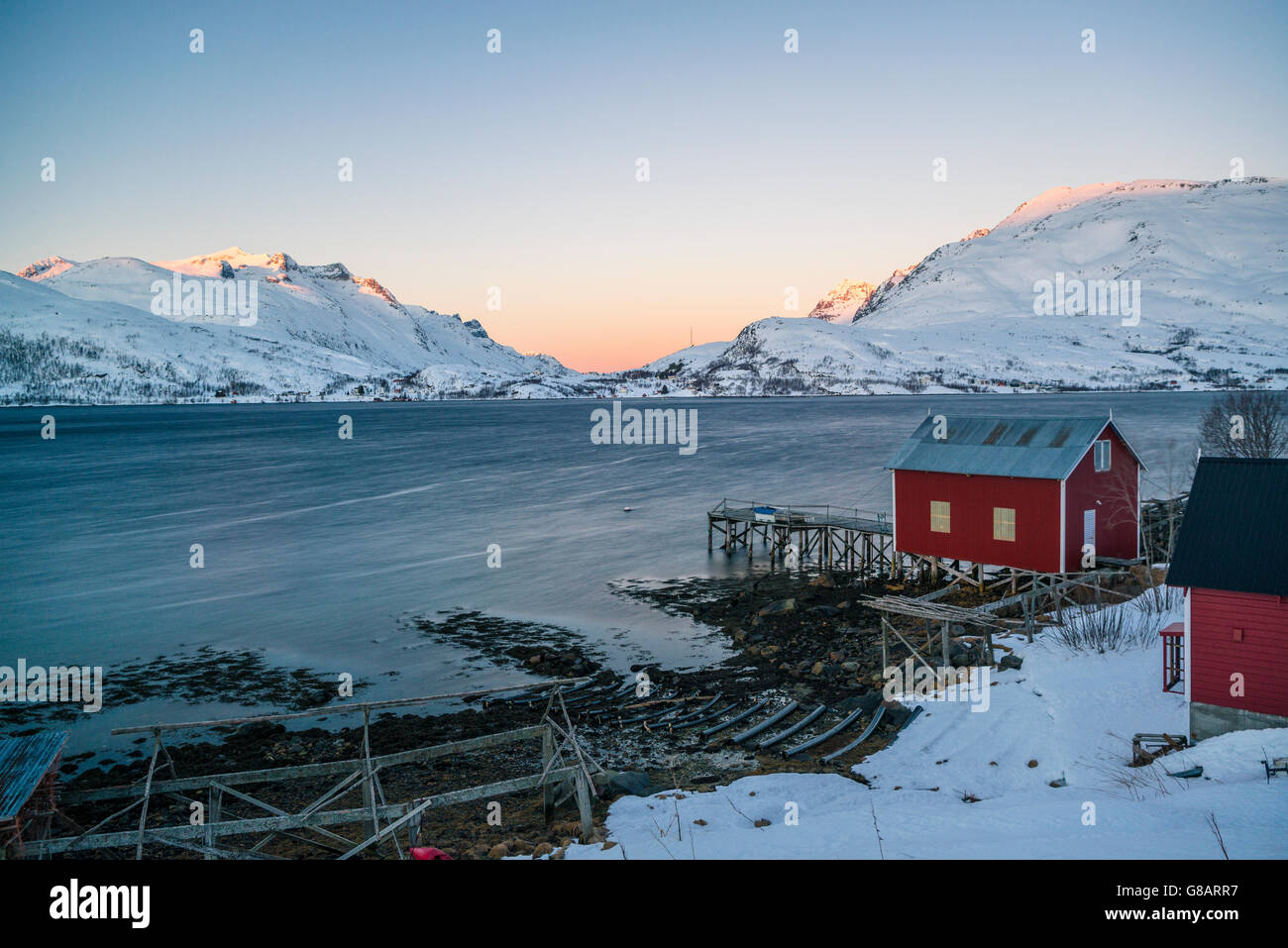 île de kvaloya Banque de photographies et d’images à haute résolution ...