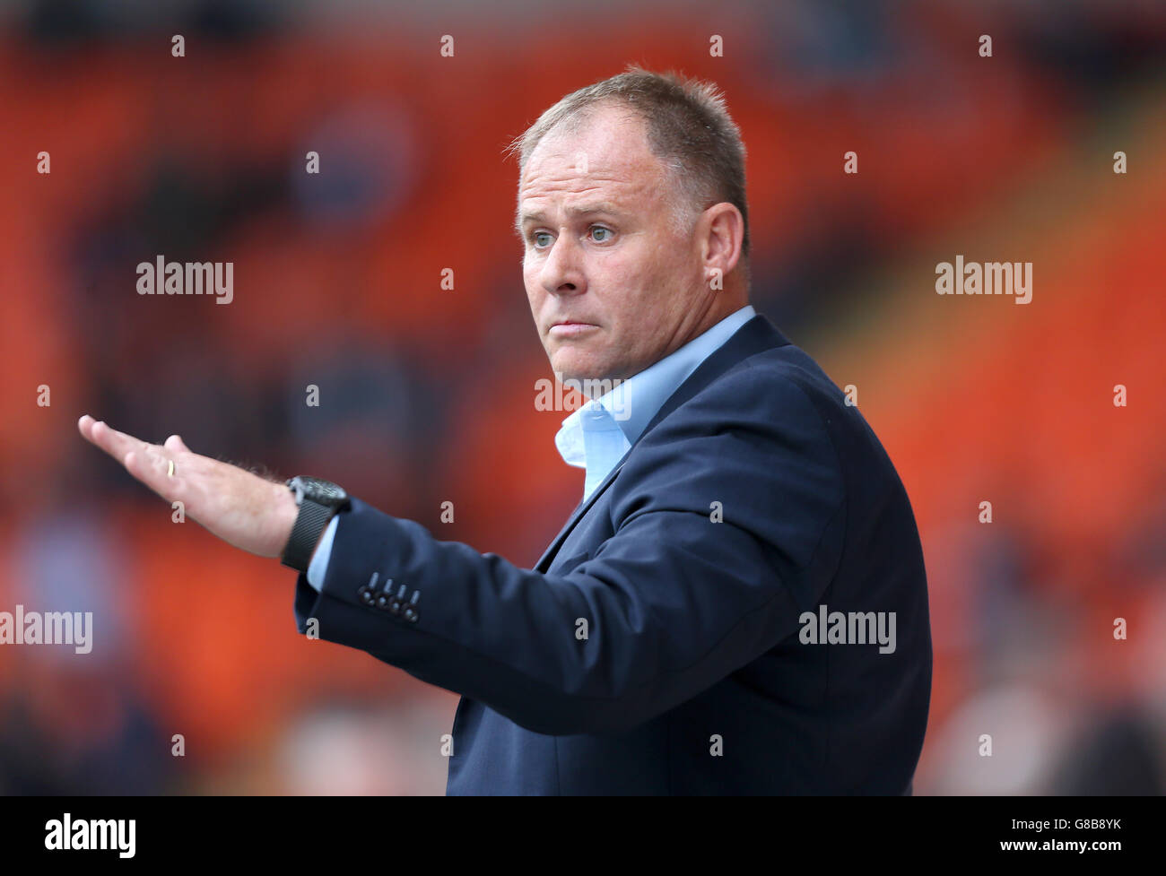 Le manager de blackpool neil mcdonald sur la ligne de touche Banque de ...