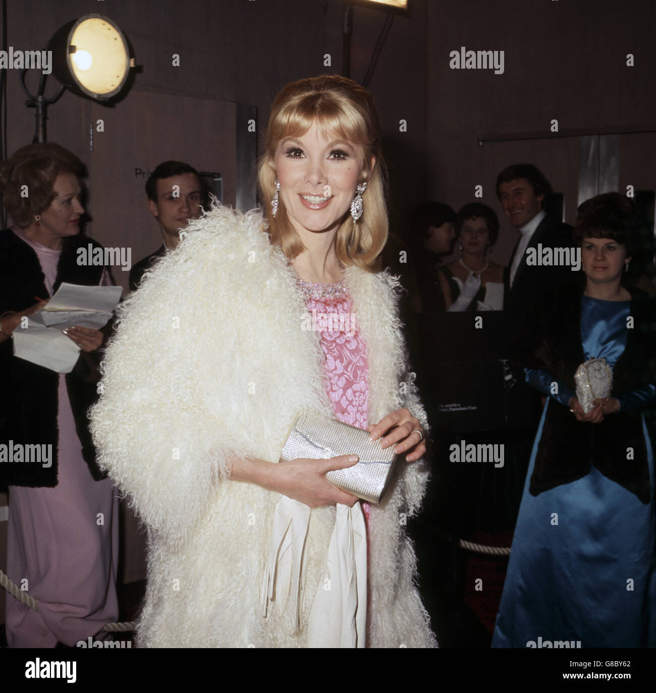 L'actrice susan hampshire Banque de photographies et d’images à haute ...