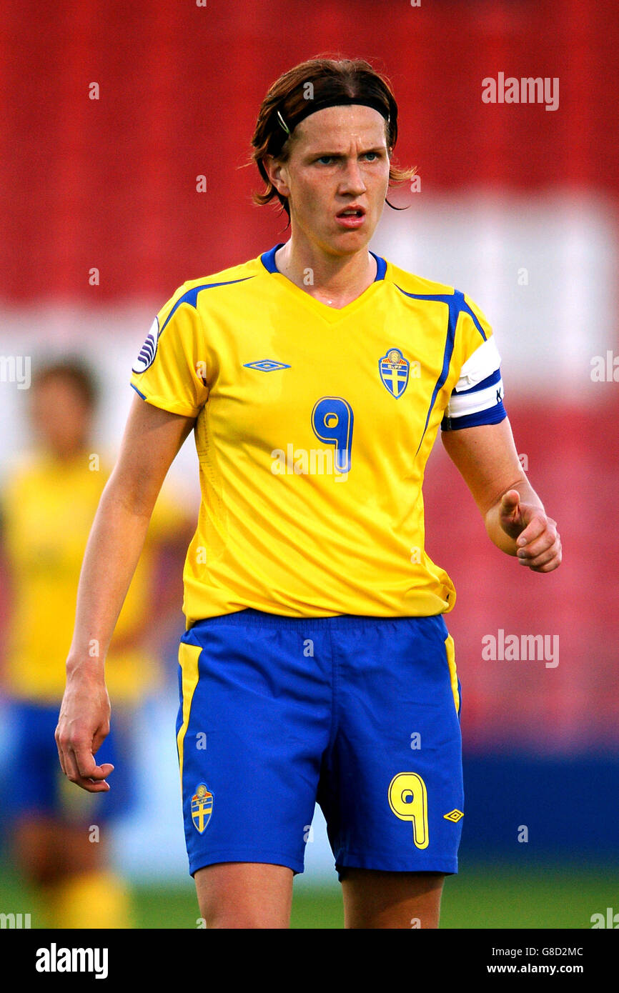 Groupe malin Banque de photographies et d’images à haute résolution - Alamy