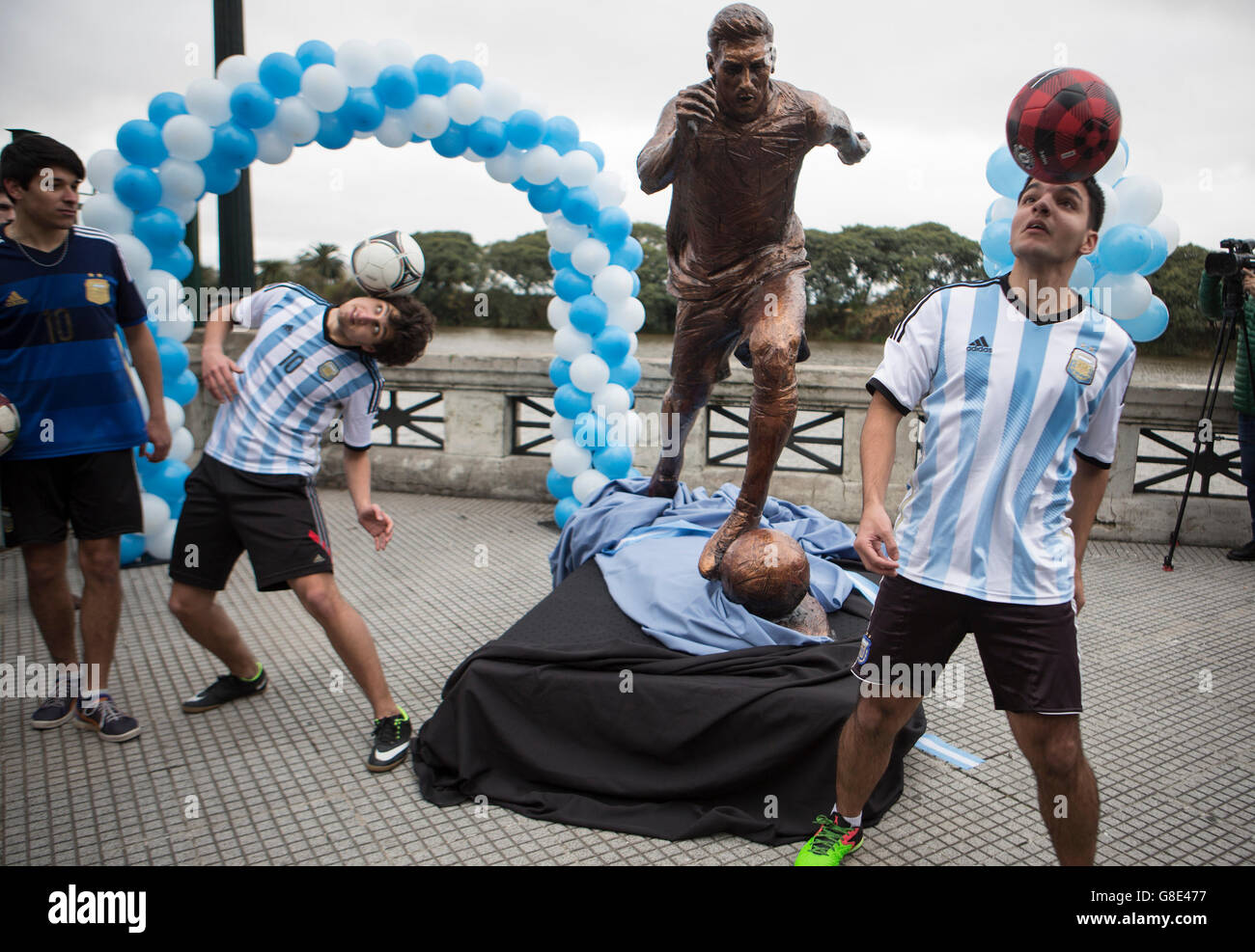 Lionel messi statue Banque de photographies et d’images à haute ...