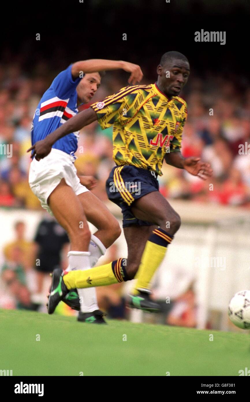 Arsenal et andy cole Banque de photographies et d’images à haute ...