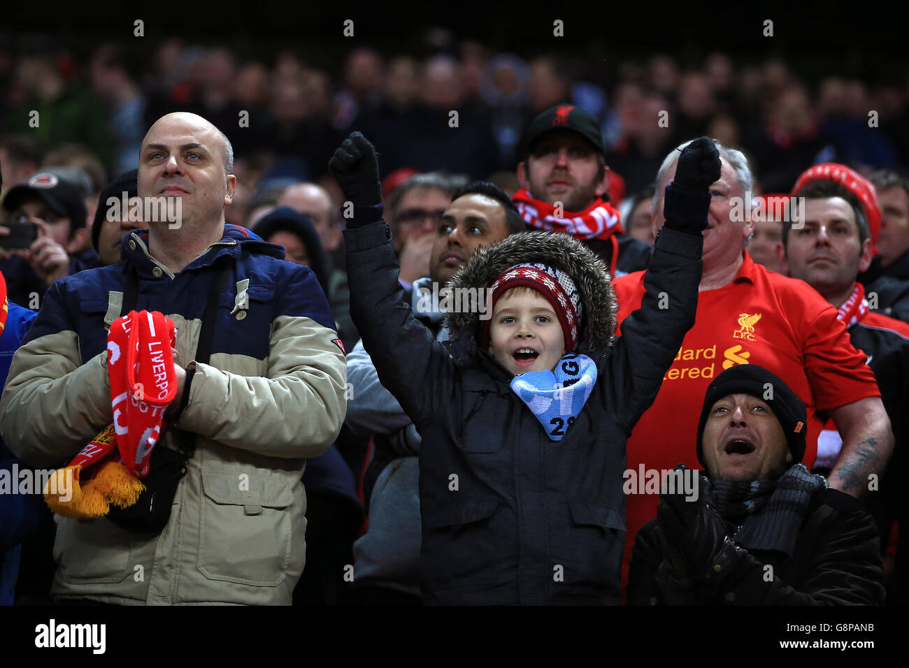 Supporters de liverpool dans les gradins Banque de photographies et d ...