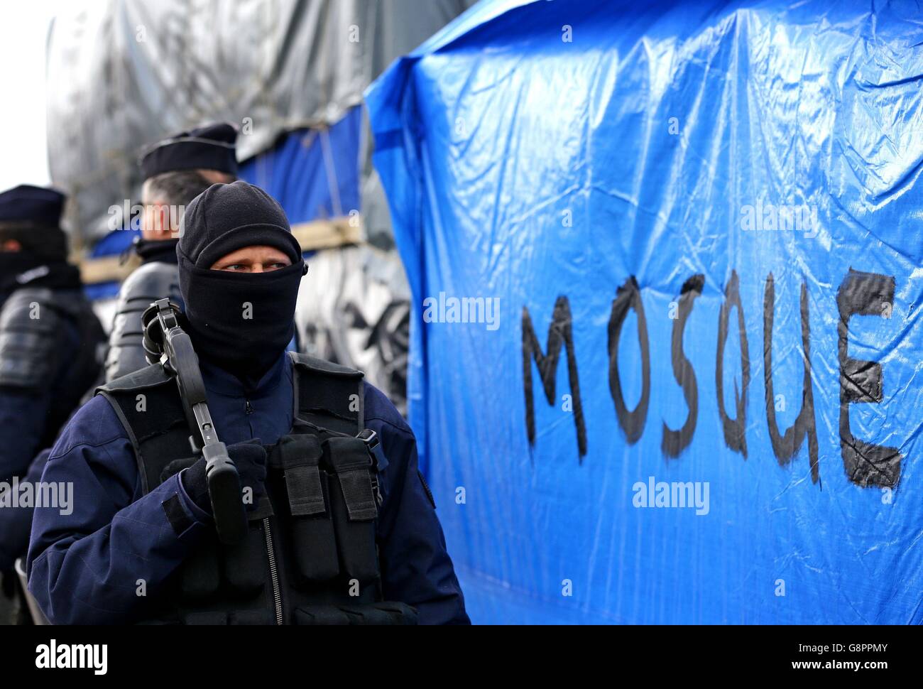 Officier crs Banque de photographies et d’images à haute résolution - Alamy