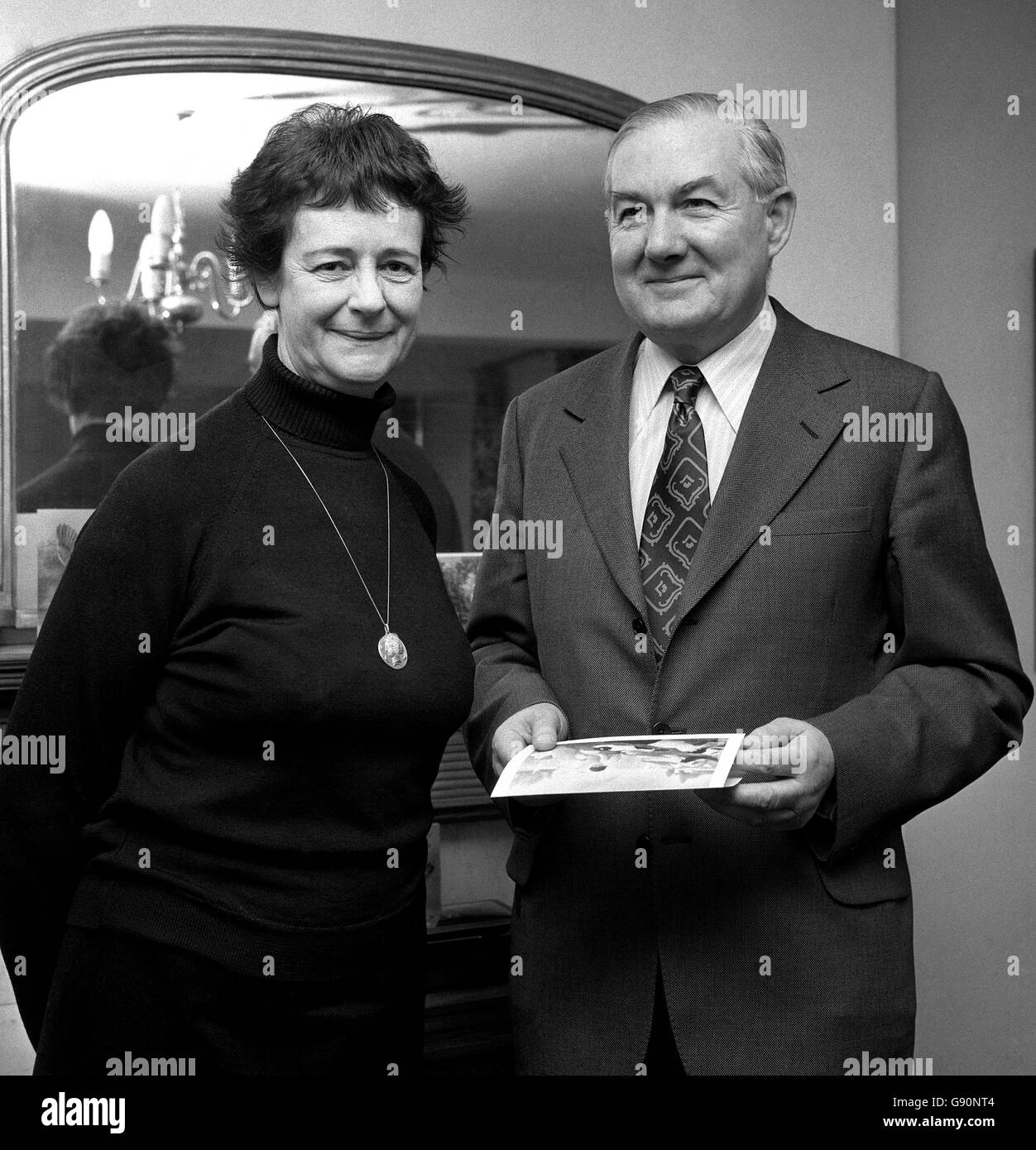 M james callaghan et sa femme Banque de photographies et d’images à ...