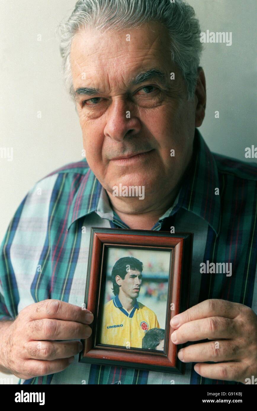 Andres escobars father dario escobar Banque de photographies et d ...