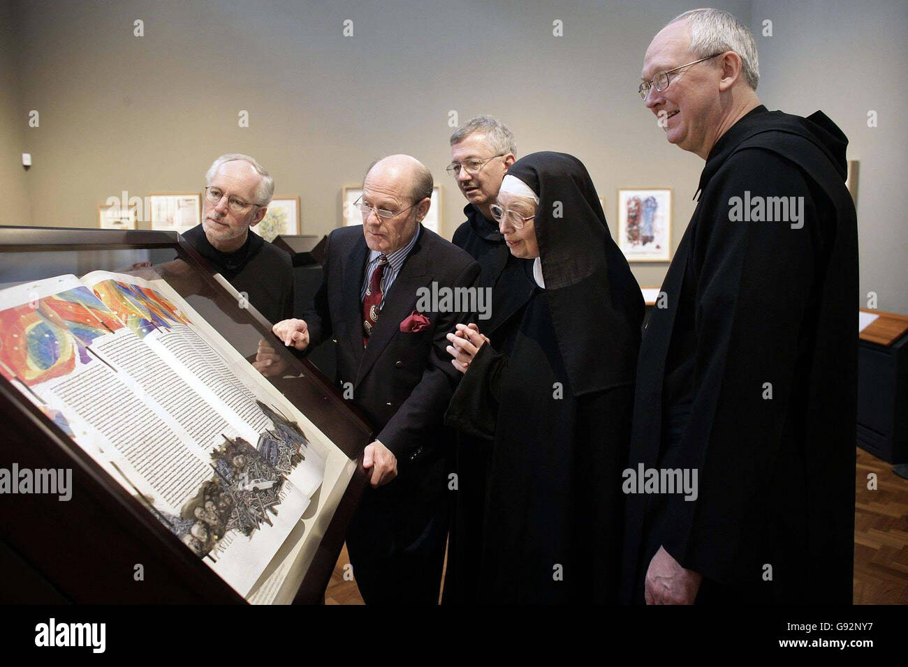 Sister wendy beckett Banque de photographies et d’images à haute ...