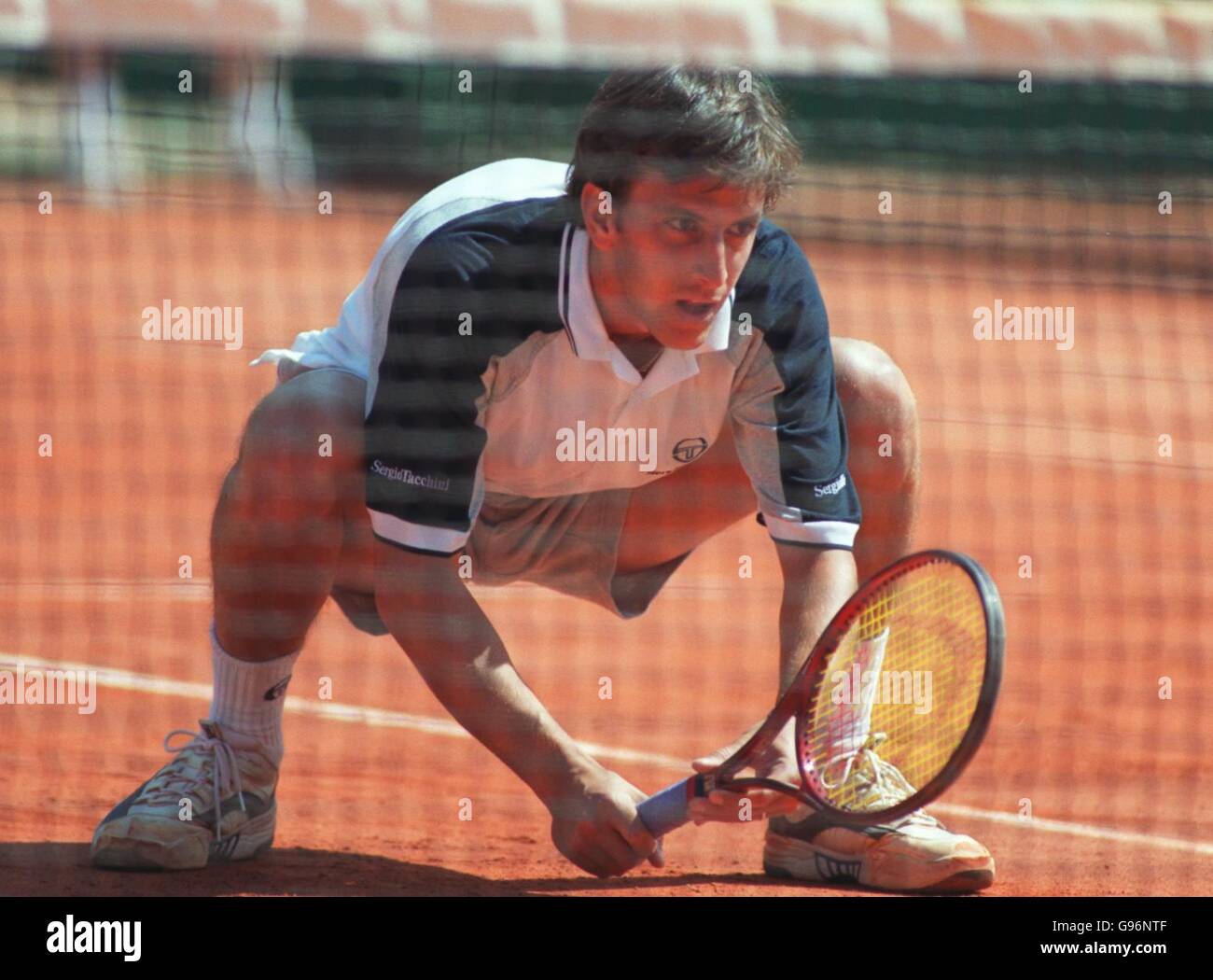 Prieto Sebastian Accroupi Bas Au Filet Banque d'image et photos - Alamy