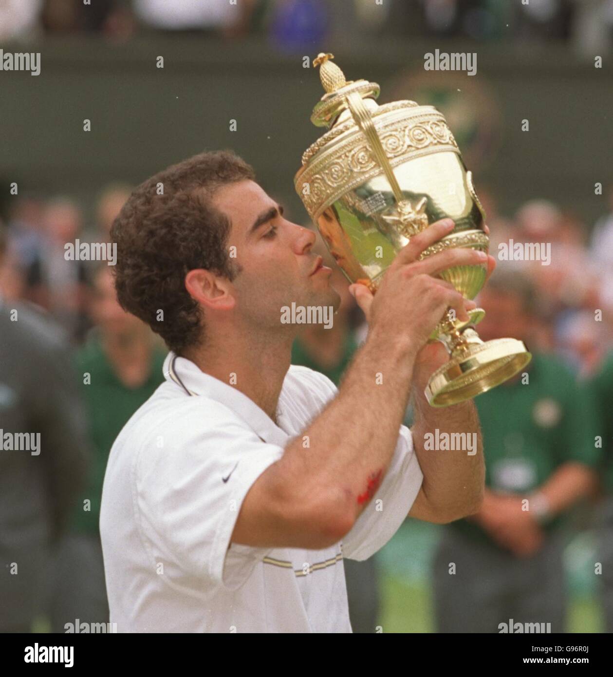 Mens final andre agassi v pete sampras Banque de photographies et d ...