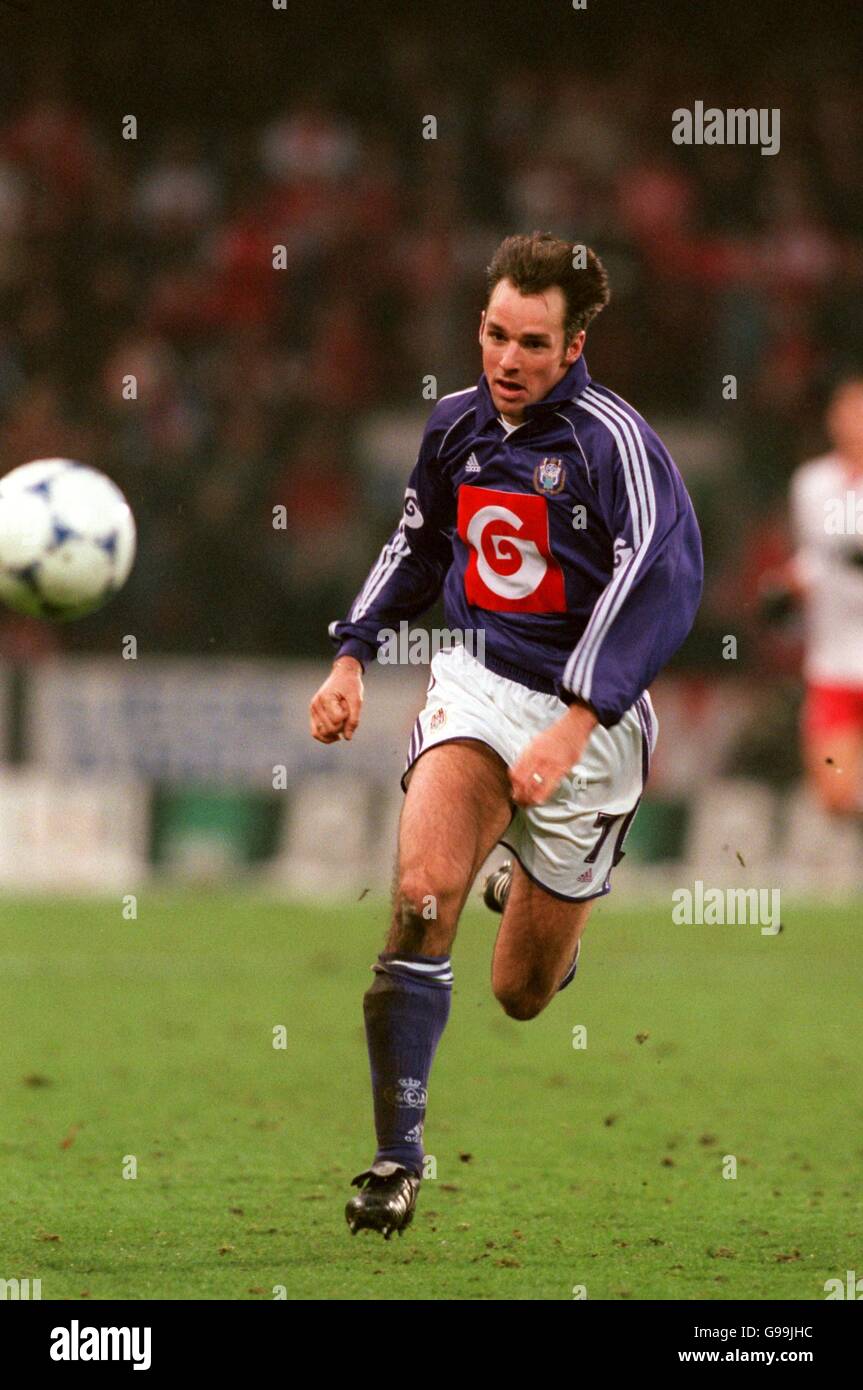 Football belge eerste klasse standard liege v anderlecht Banque de ...