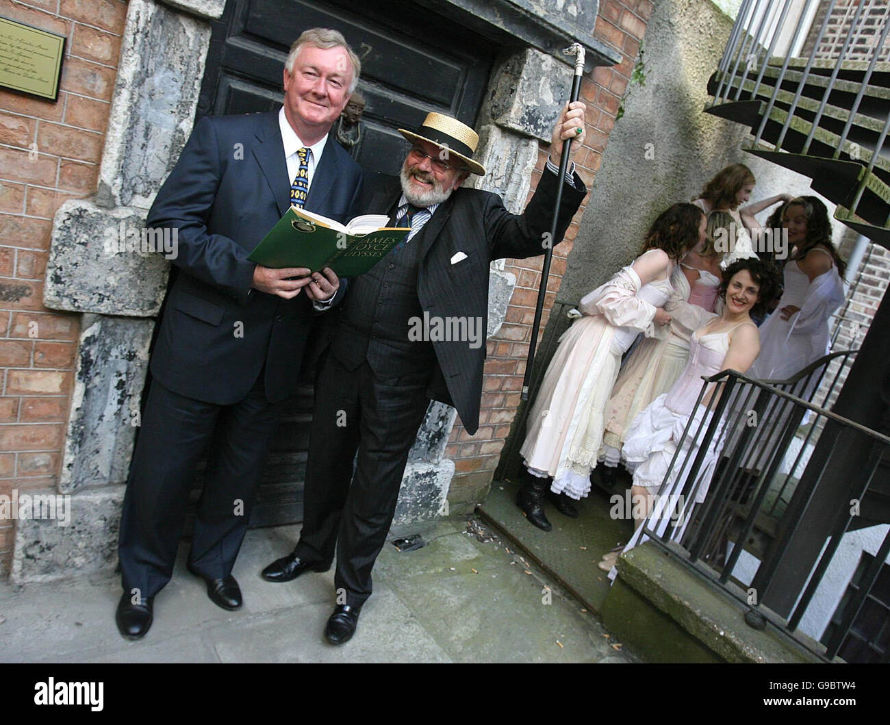 Arts joyce irlande Banque de photographies et d’images à haute résolution - Alamy