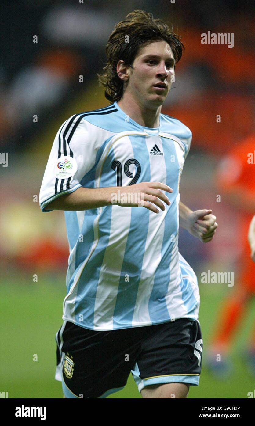 Lionel messi argentine 2006 Banque de photographies et d’images à haute ...