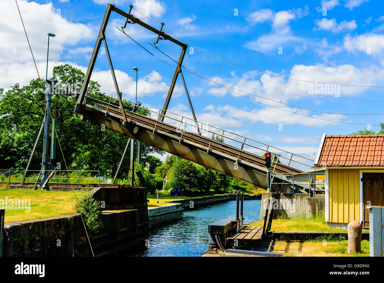Pont levis ferroviaire Banque de photographies et d’images à haute ...